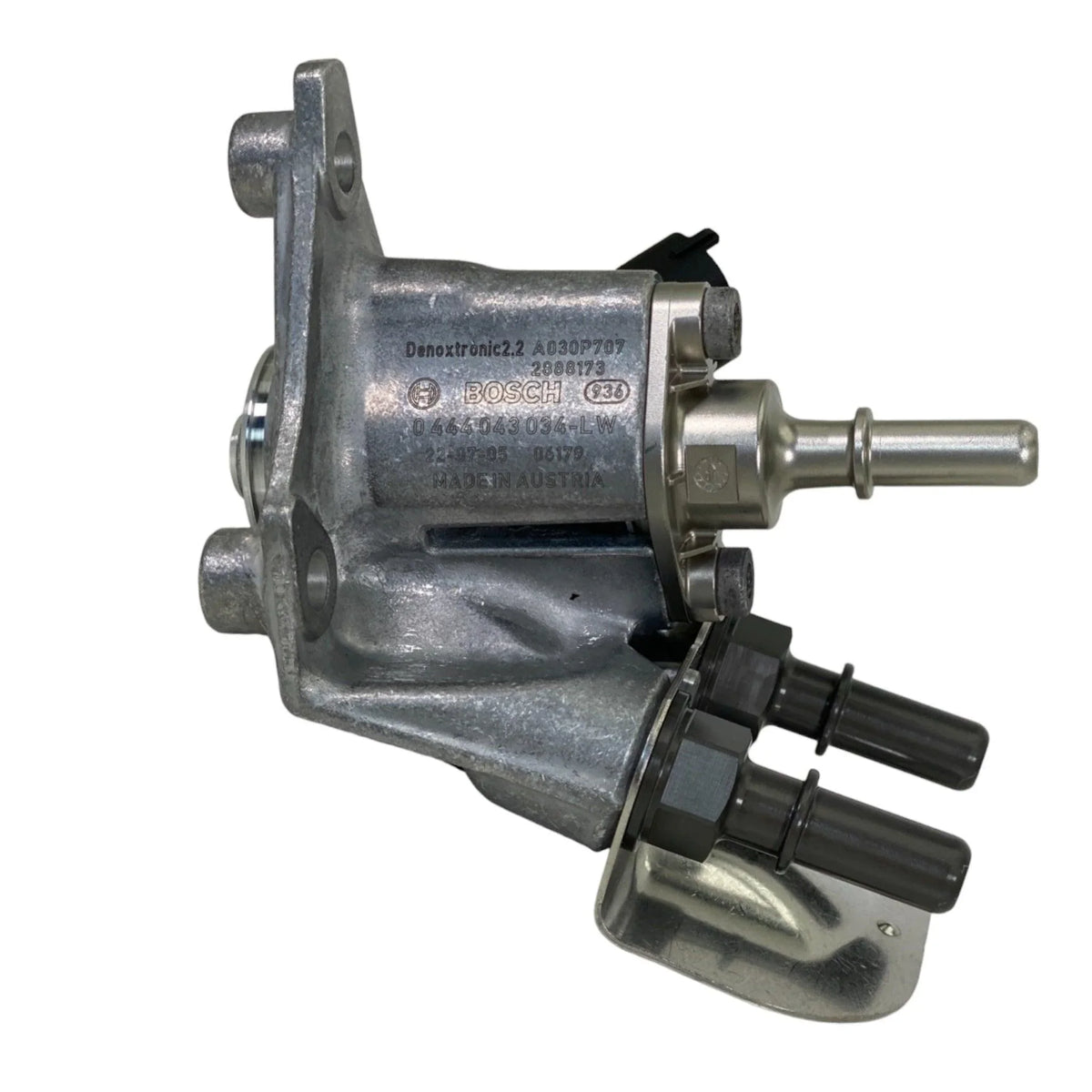 2888112 Oem Bosch Def Doser Injector Urea Bosch 98231898 For Isx ...