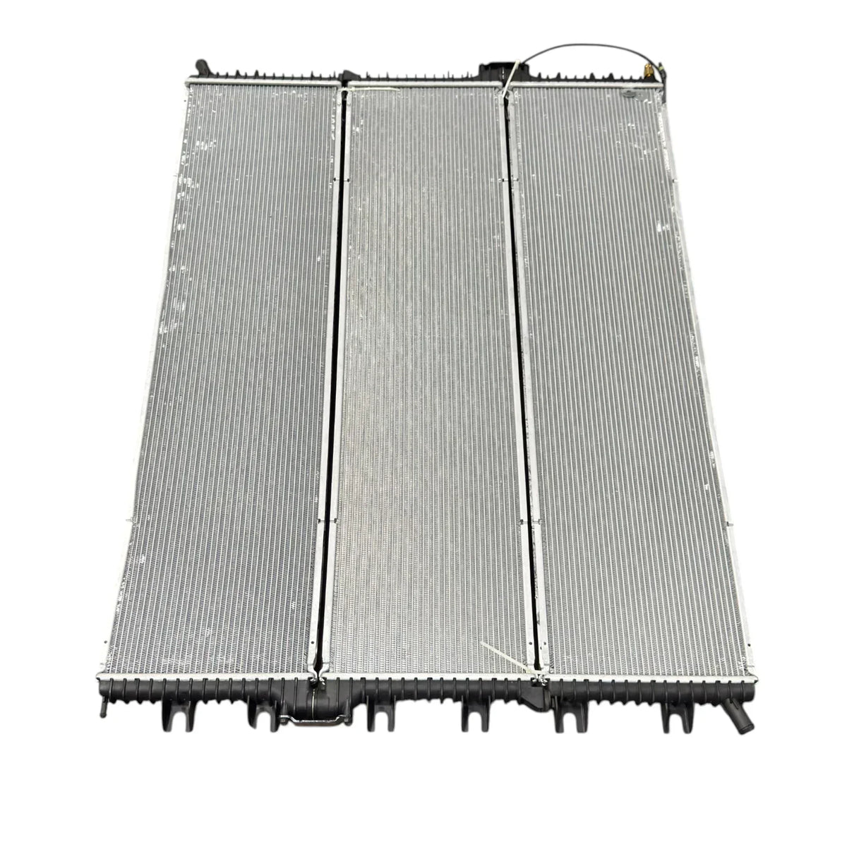 2604461C91 Genuine International Radiator – Truck To Trailer
